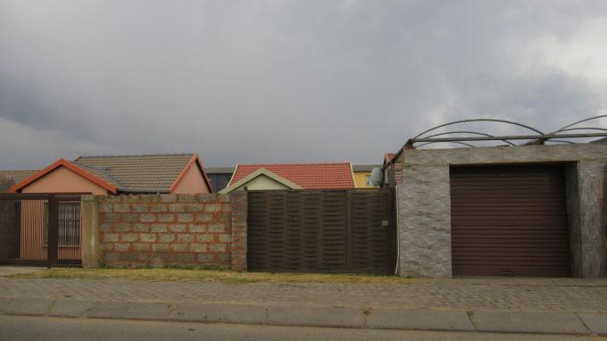 Houses For Sale in Fleurhof - MyRoof.co.za