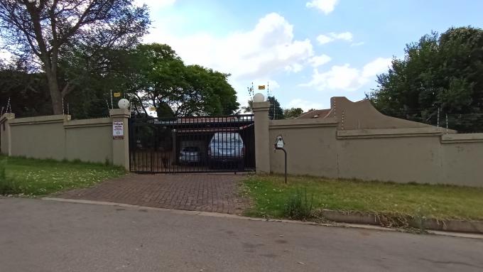 Property For Sale in Florida Hills - MyRoof.co.za