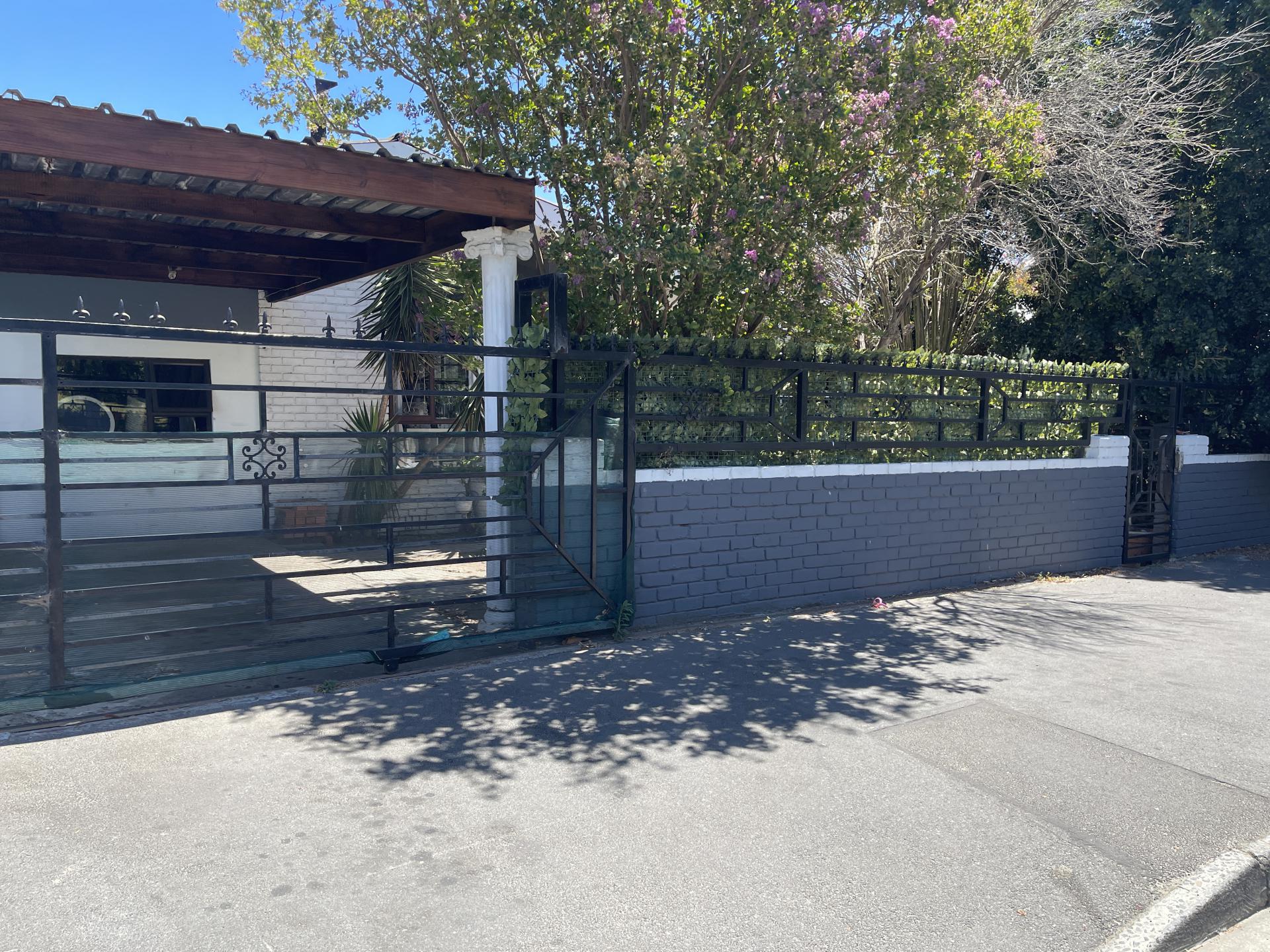 4 Bedroom House for Sale For Sale in Kuils River - MR622121