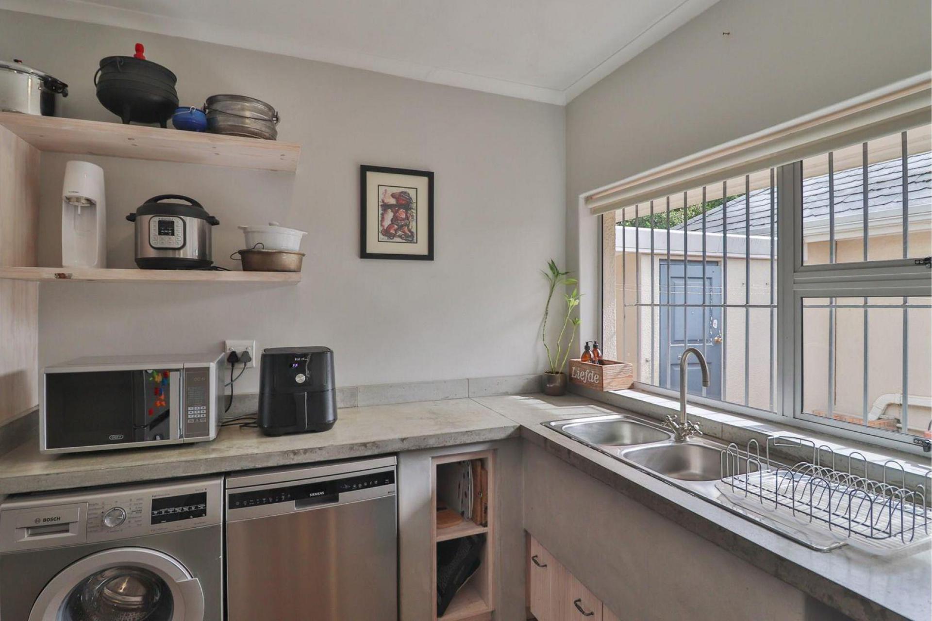 5 Bedroom House for Sale For Sale in Welgemoed - MR623823