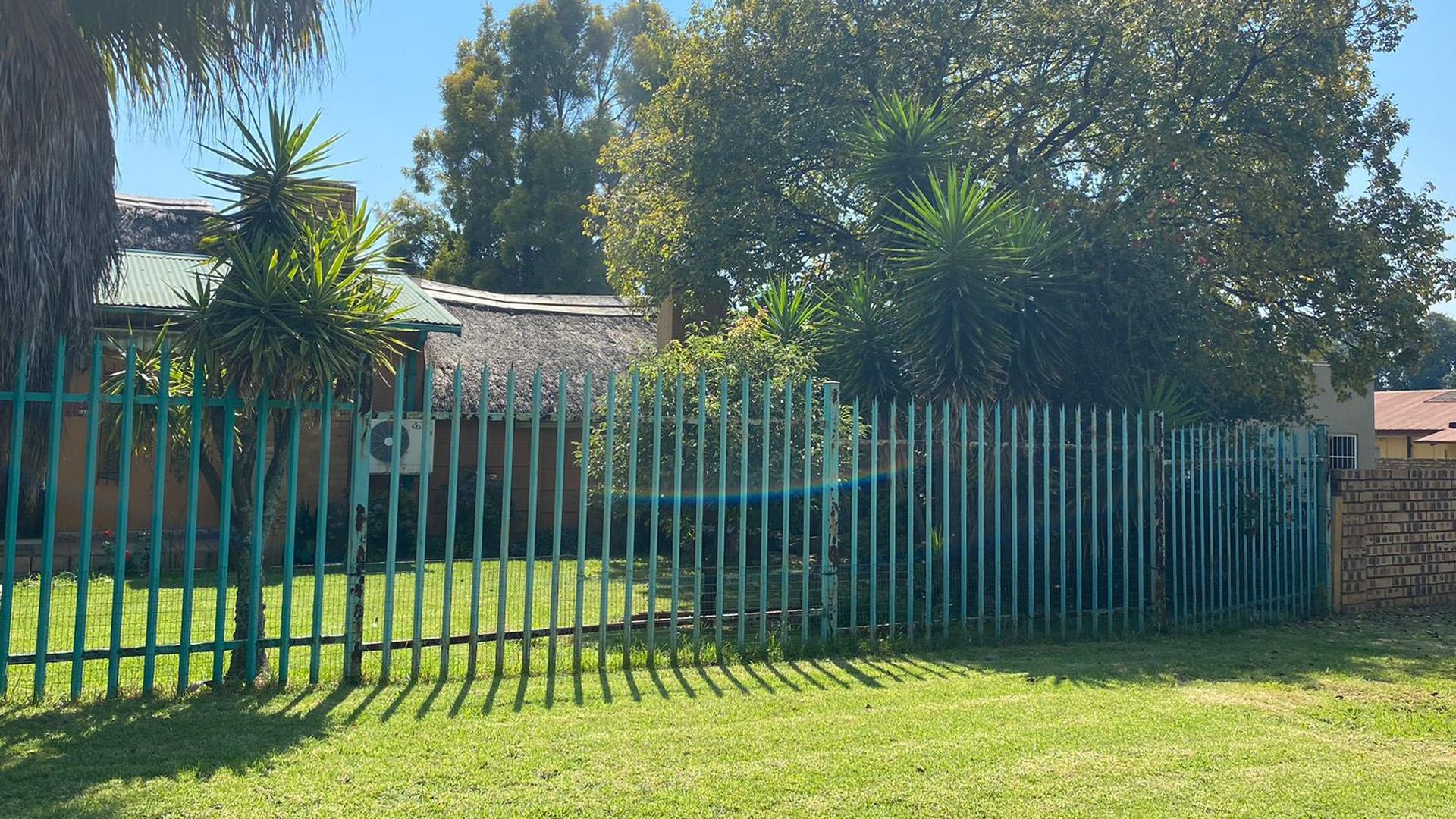 FNB Quick Sell 3 Bedroom House for Sale in Middelburg - MP