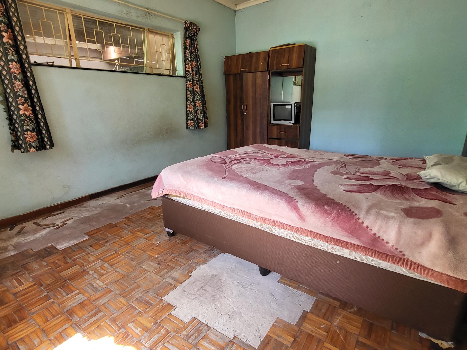 4 Bedroom House for Sale For Sale in Ravensmead - MR627091