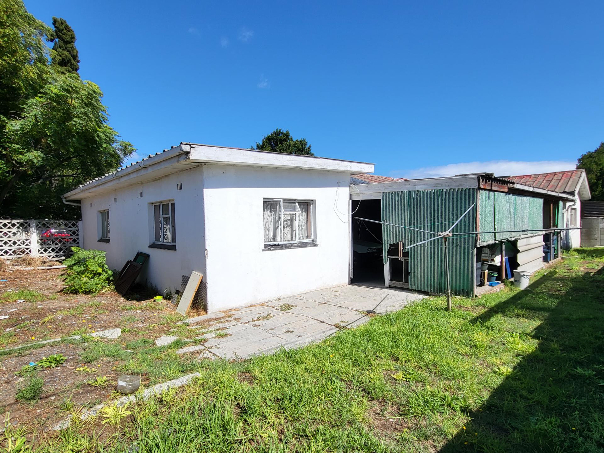 4 Bedroom House for Sale For Sale in Ravensmead - MR627091