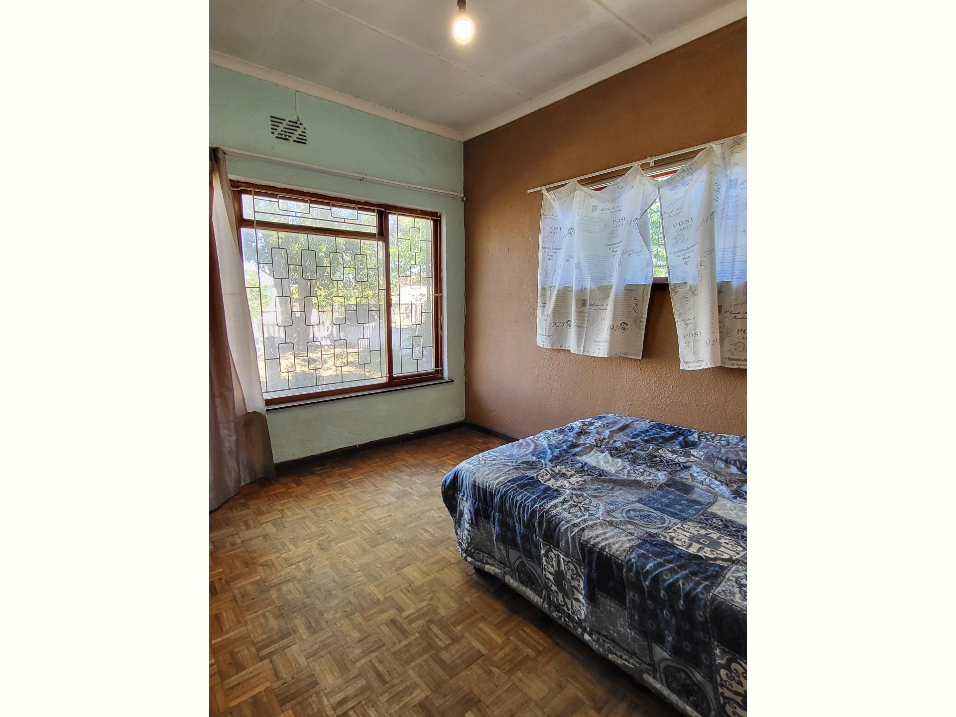 4 Bedroom House for Sale For Sale in Ravensmead - MR627091