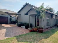 3 Bedroom House for Sale For Sale in Eldoraigne - MR627251