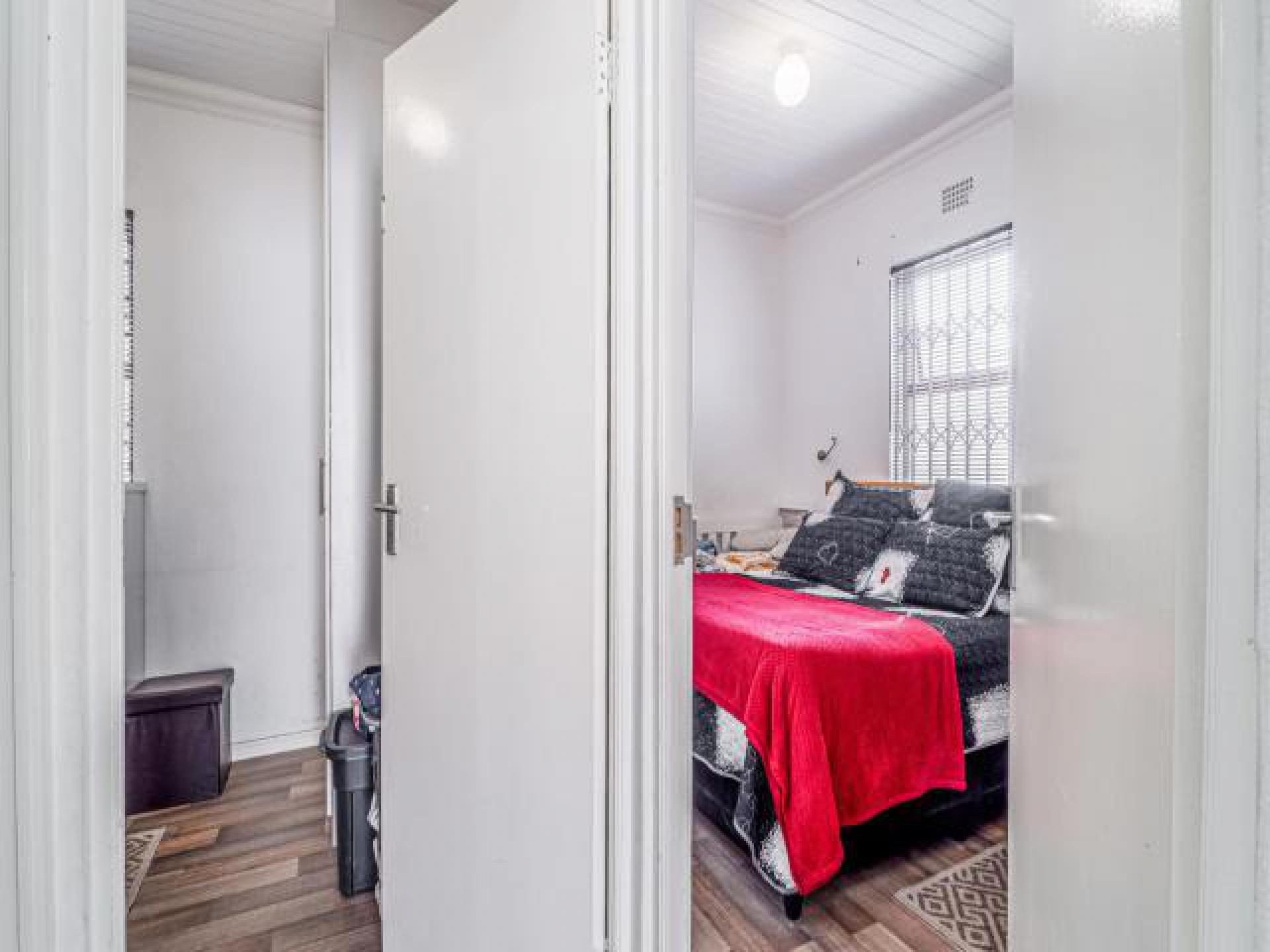 Standard Bank EasySell 2 Bedroom House for Sale in Schaapkra