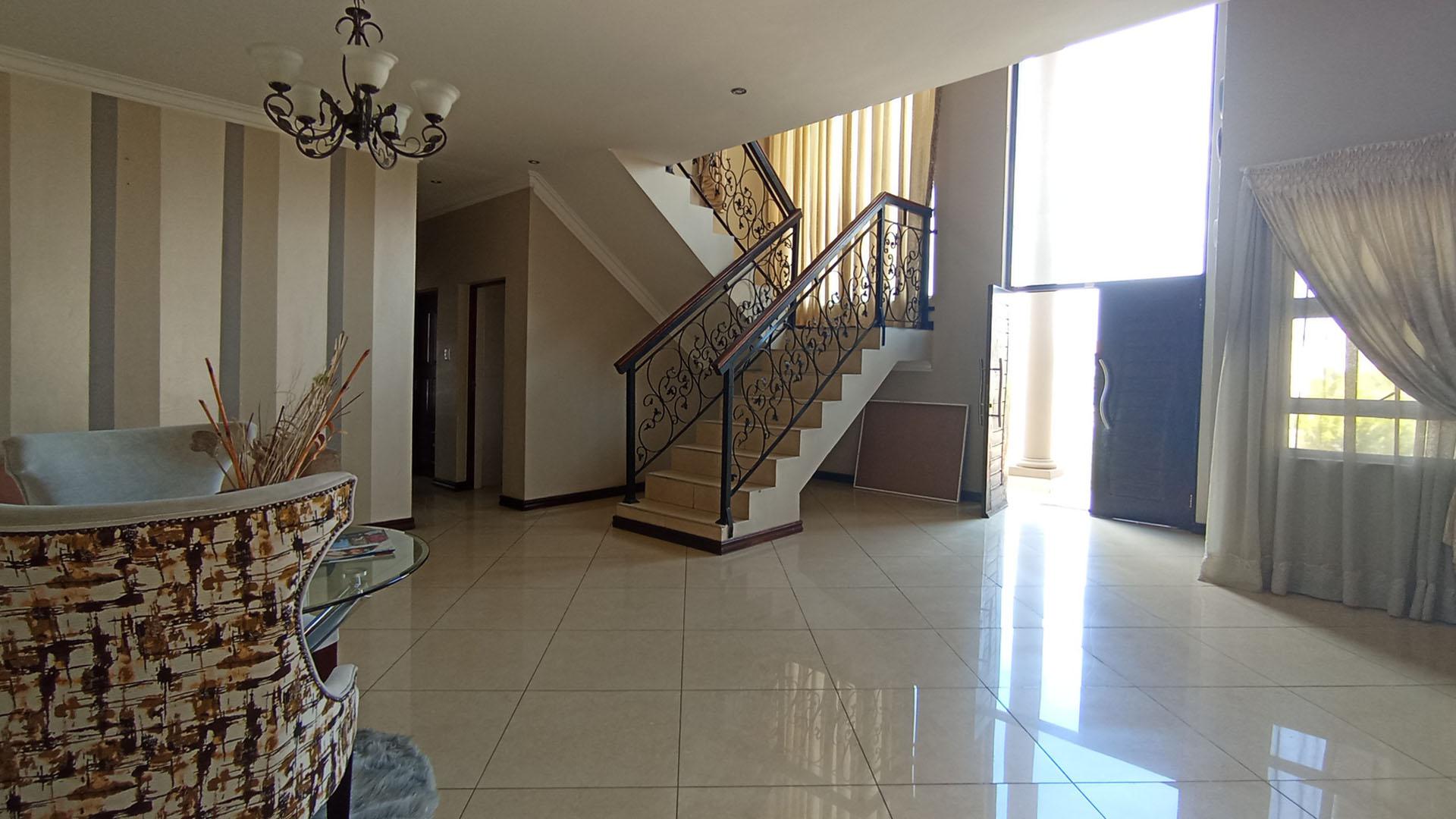 SA Home Loans Sell Assist 5 Bedroom House for Sale in Sagewo
