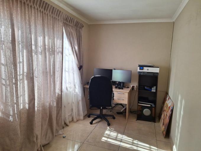 Property For Sale in Van Dykpark - MyRoof.co.za