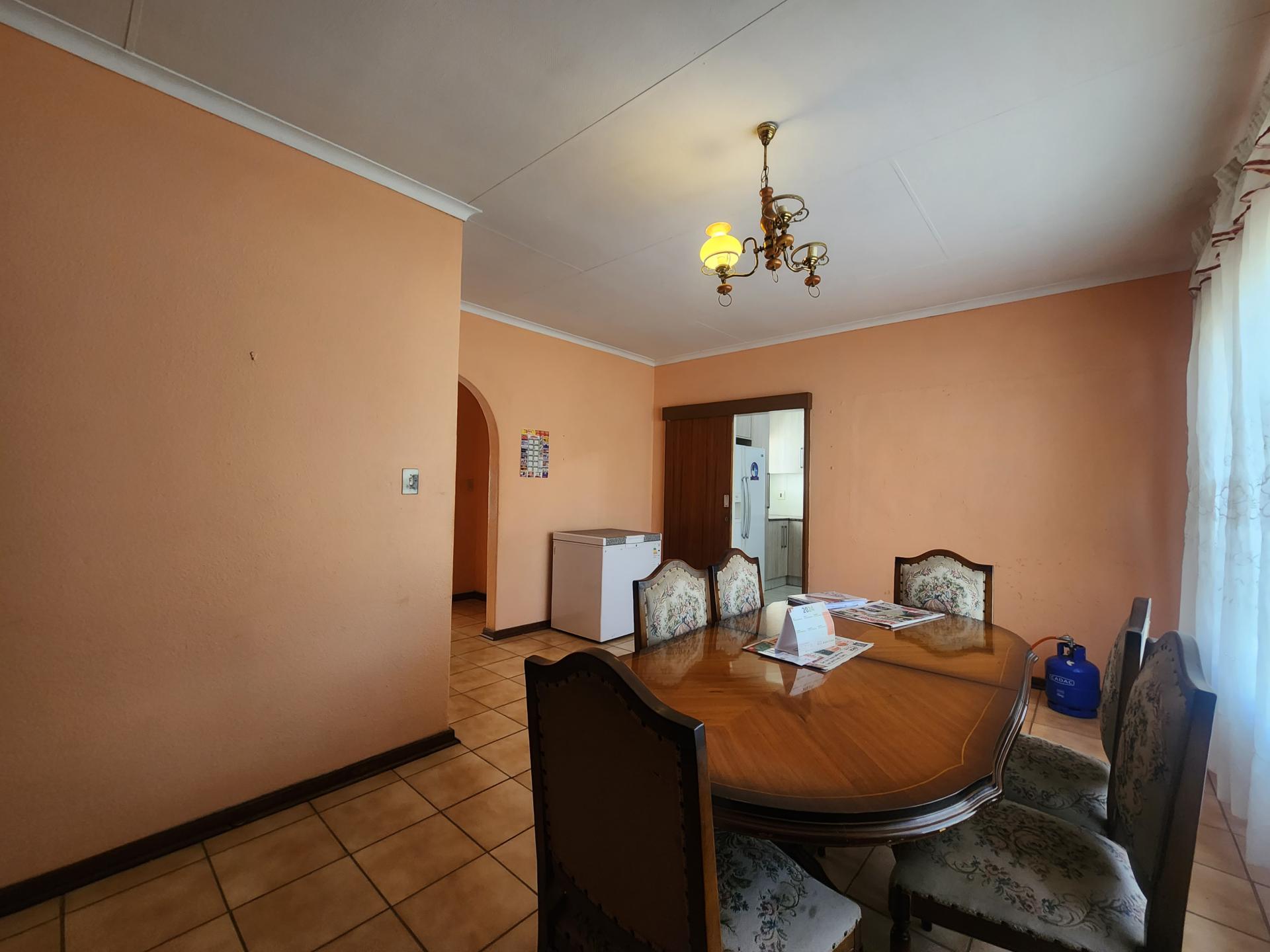 3 Bedroom House for Sale For Sale in Dawn Park - MR636844