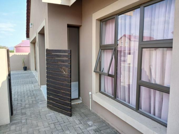 4 Bedroom House for Sale For Sale in Waterkloof (Rustenburg)