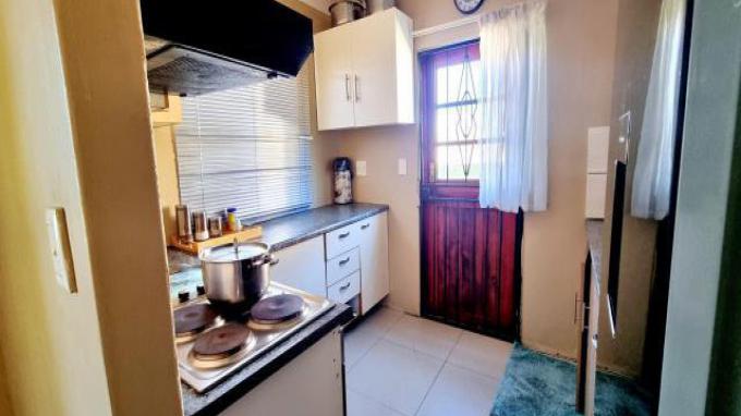 Houses For Sale in Ilitha Park - MyRoof.co.za