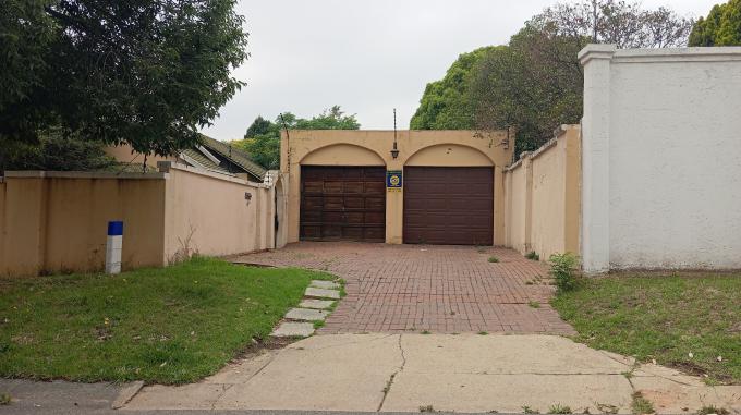 Houses For Sale in Lombardy East - MyRoof.co.za