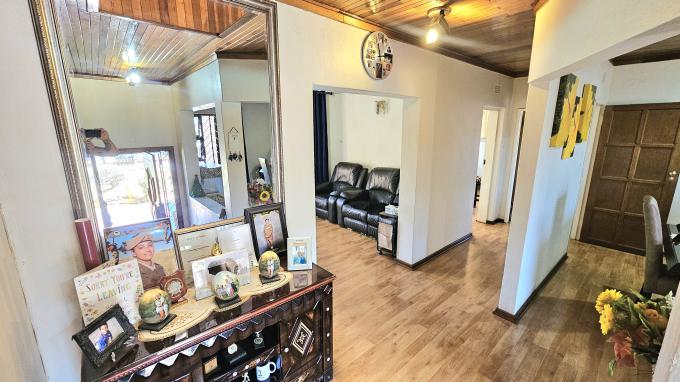 4 Bedroom House for Sale For Sale in Laudium - MR671451 - My