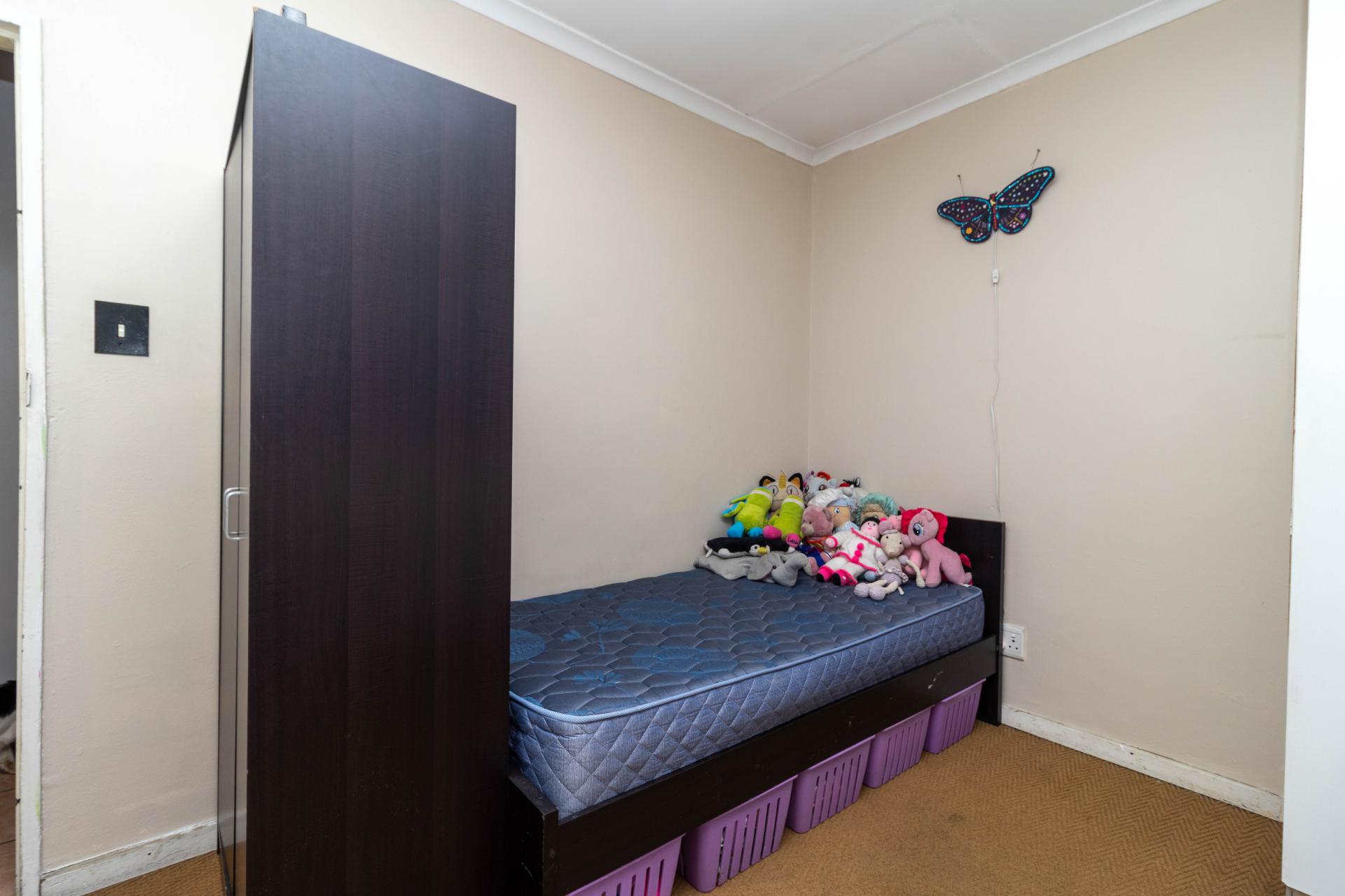 3 Bedroom House for Sale For Sale in Bothasig - MR676623