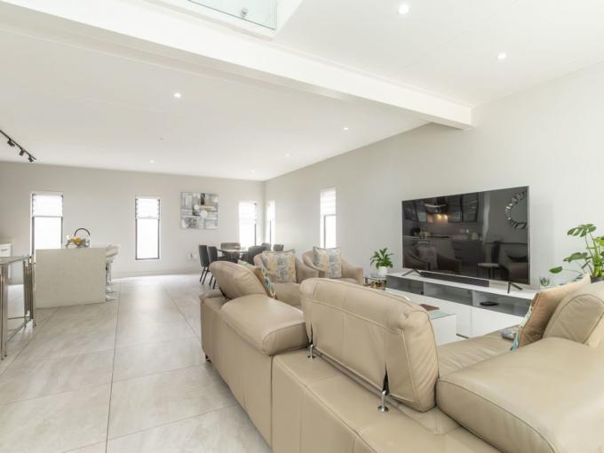 Houses For Sale in Bryanston - MyRoof.co.za