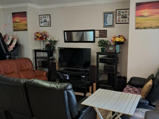 Houses For Sale in Willow Park Manor - MyRoof.co.za