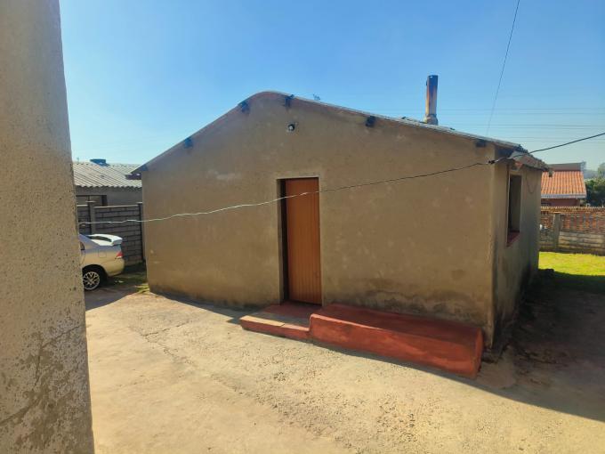2 Bedroom House for Sale For Sale in Mofolo Central - MR6869