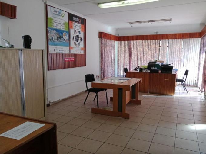 3 Bedroom House for Sale For Sale in Robertsham - MR688164