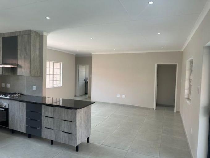 3 Bedroom Simplex to Rent in Waterkloof (Rustenburg) - Prope