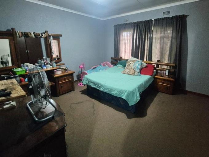 5 Bedroom House for Sale For Sale in Rustenburg - MR701009