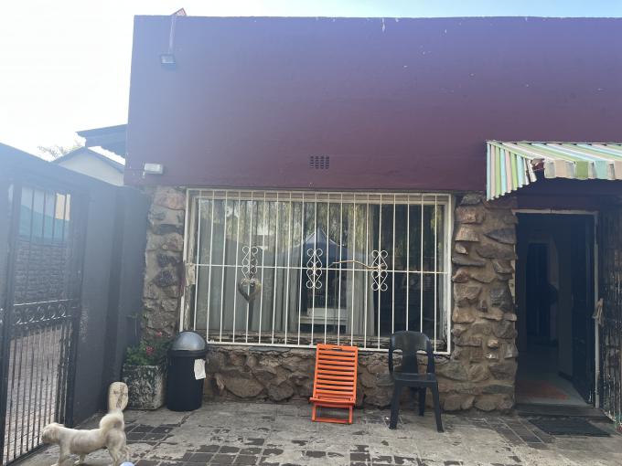 Houses For Sale in Bosmont - MyRoof.co.za