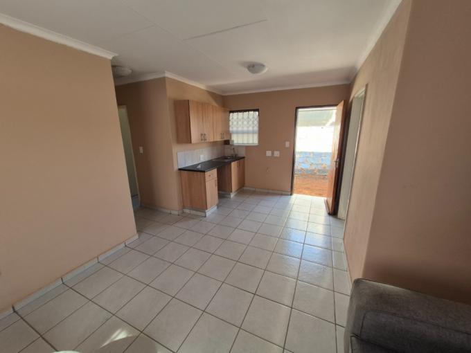 Property For Sale in Dawn Park - MyRoof.co.za